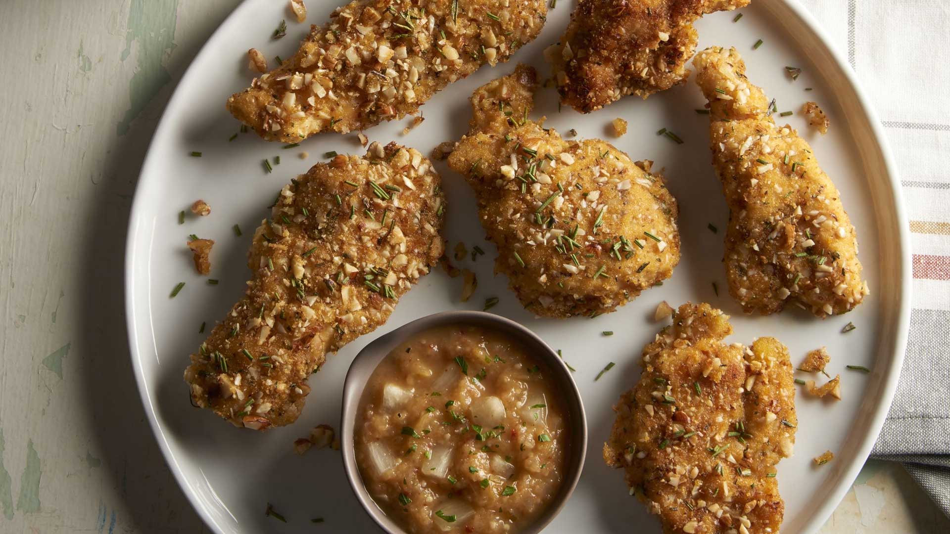 Filetitos de Pollo Crujientes con Salsa de Trozos de Piña Del Monte ...